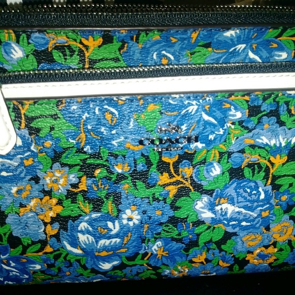 Coach | Bags | Coach Posey With Pop Out Pouch | Poshmark